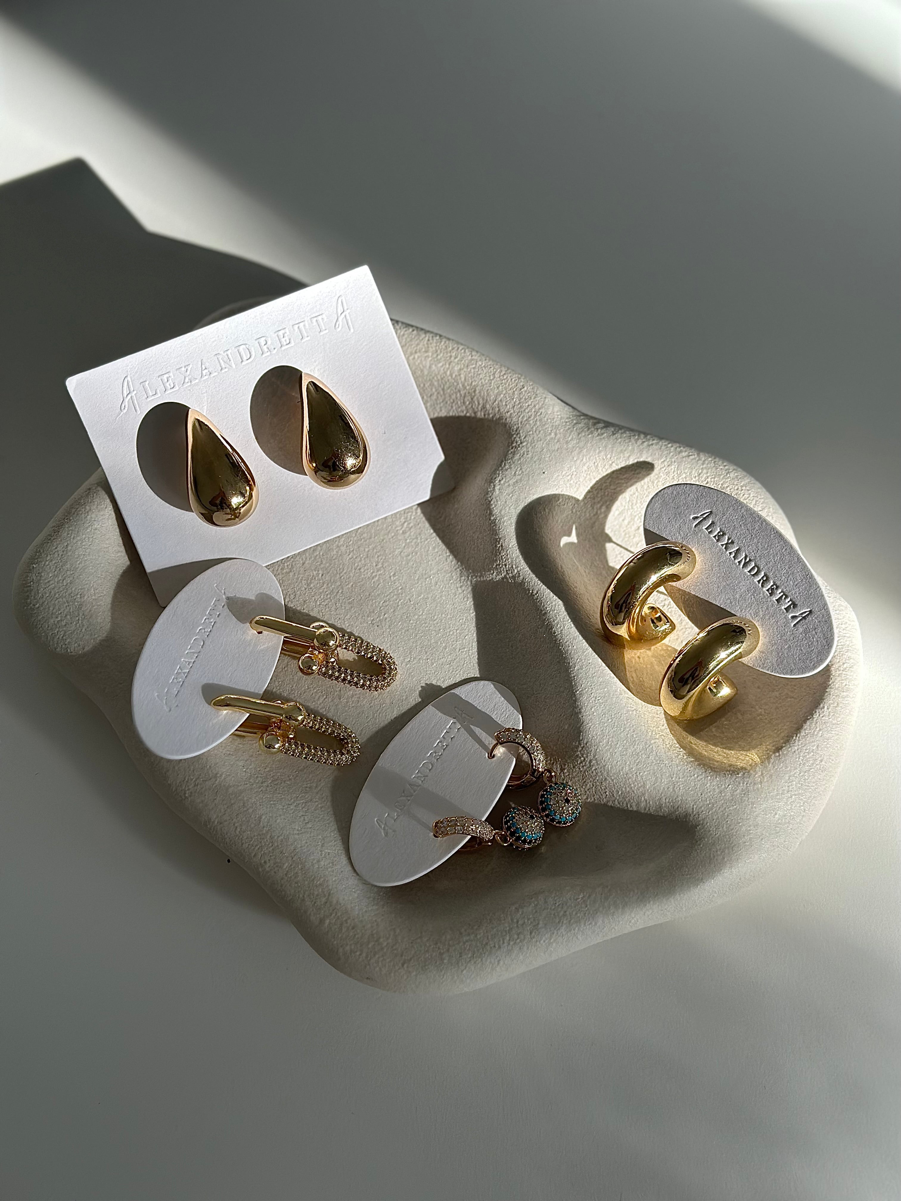 EARRINGS – Alexandretta